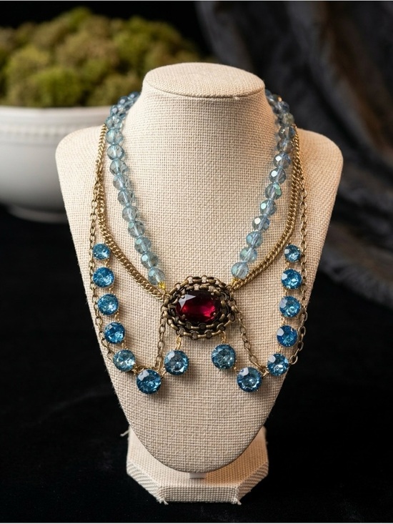 The Unbranded Brand | Jewelry | Vintage Multistrand Blue Crystal ...